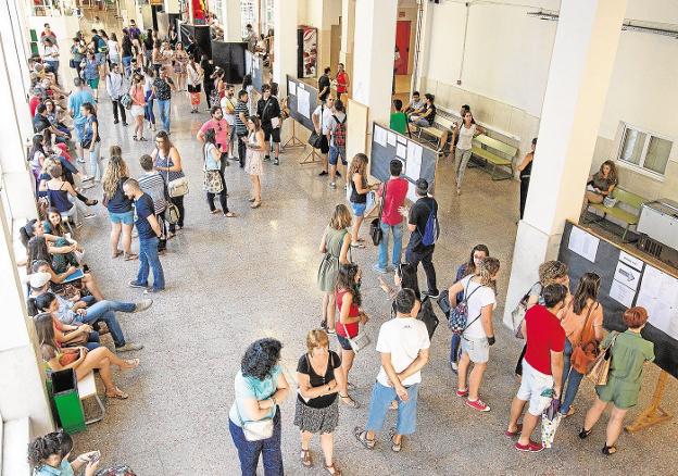 Los alumnos de Magisterio equivalen a un tercio de la plantilla actual ...