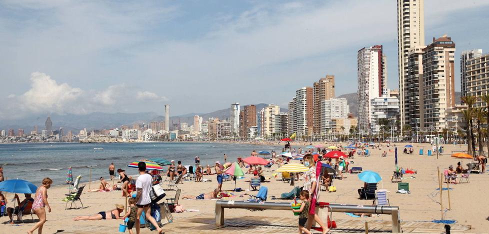 Playas de Benidorm: Poniente y Levante | ¿Cómo están hoy las playas de ...